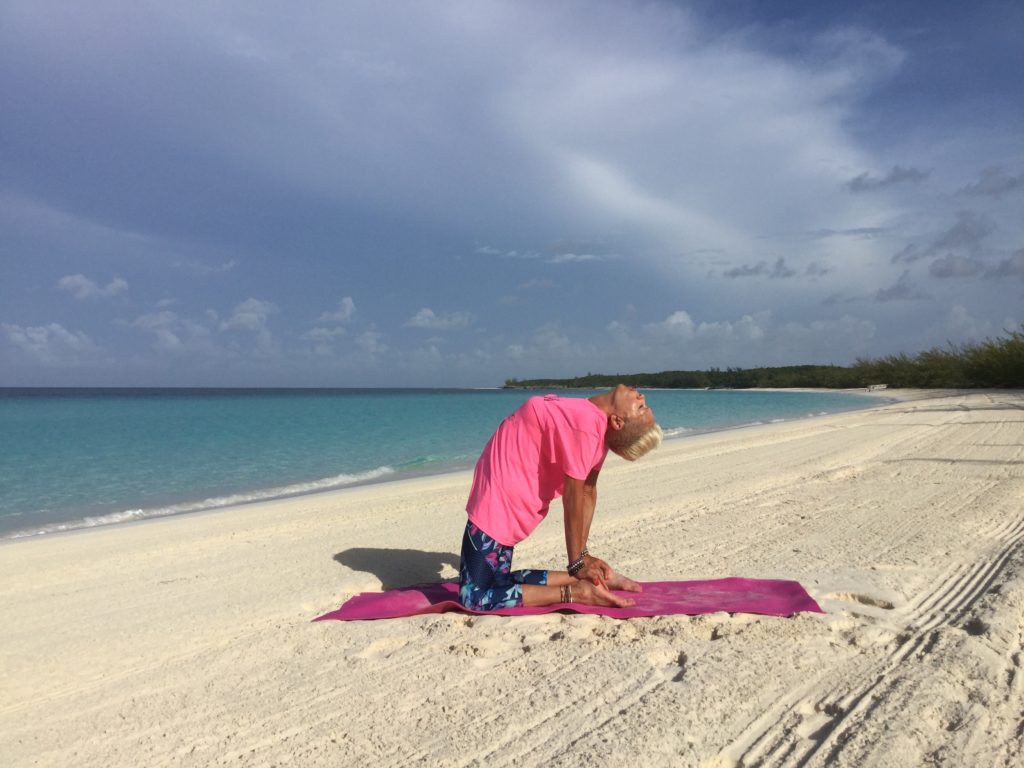 MINI ENERGIZING YOGA CHALLENGE | Halleluyah Yoga