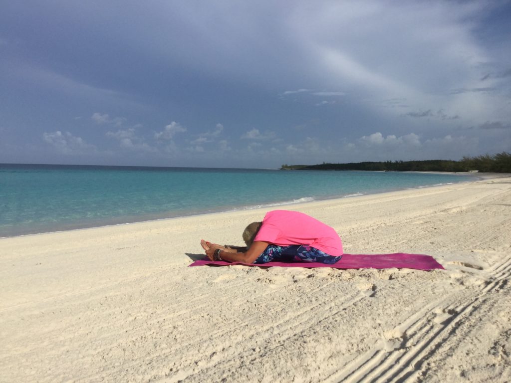 MINI ENERGIZING YOGA CHALLENGE | Halleluyah Yoga